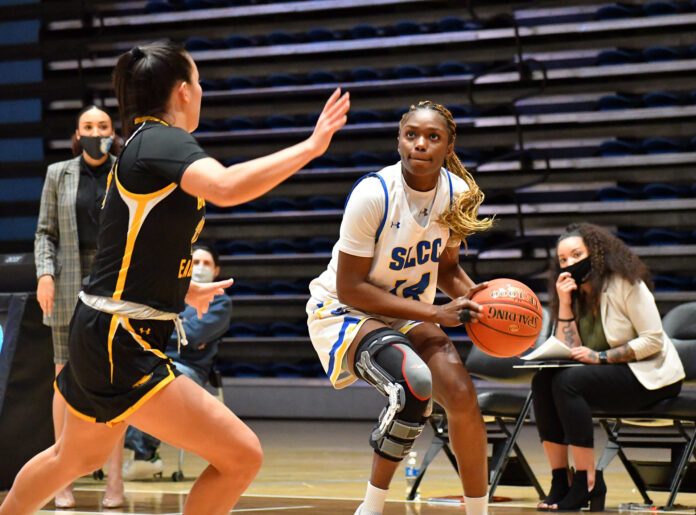 Bruins prepare for Region 18 basketball tournaments - The Globe