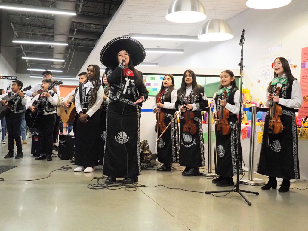 Photos: SLCC and West Valley communities celebrate Day of the Dead ...