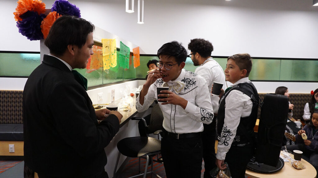 Photos: SLCC and West Valley communities celebrate Day of the Dead ...