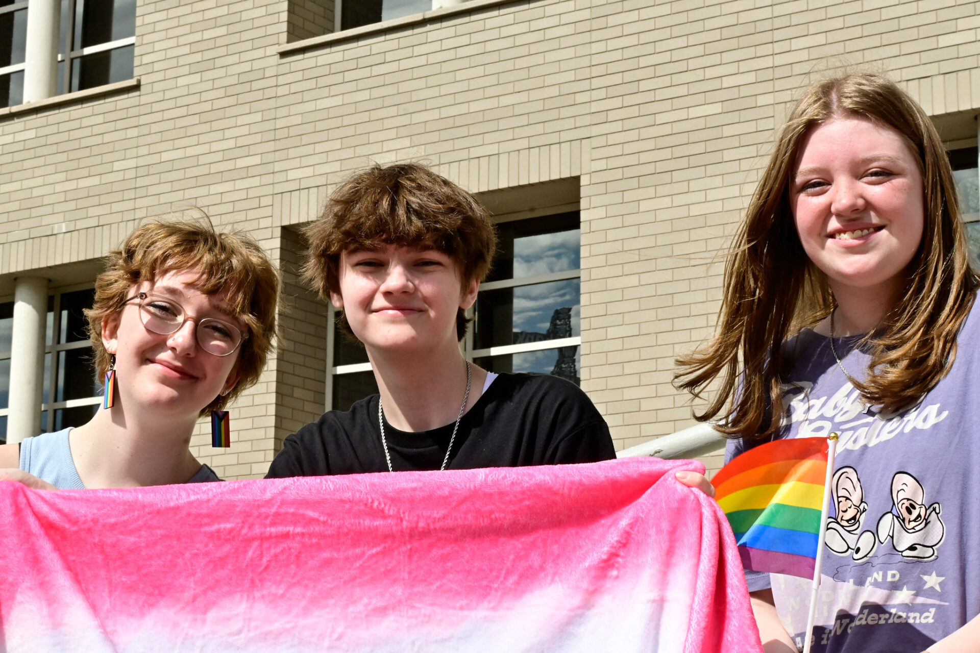 Thousands take to SLC’s streets for 2023 Pride Parade - The Globe